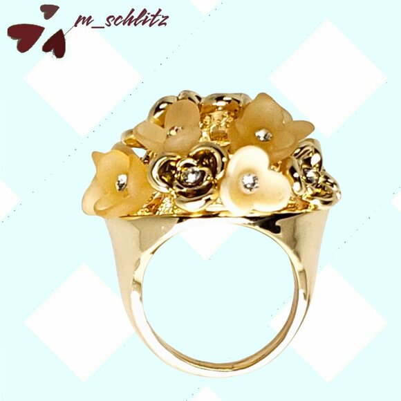Camille Lucie | Jewelry | New Stunning Goldplated Floral Ring By ...